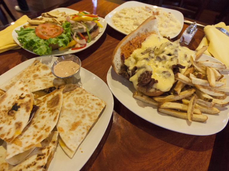 Restaurant Review: The Spot Sports Bar and Grill - Highlander