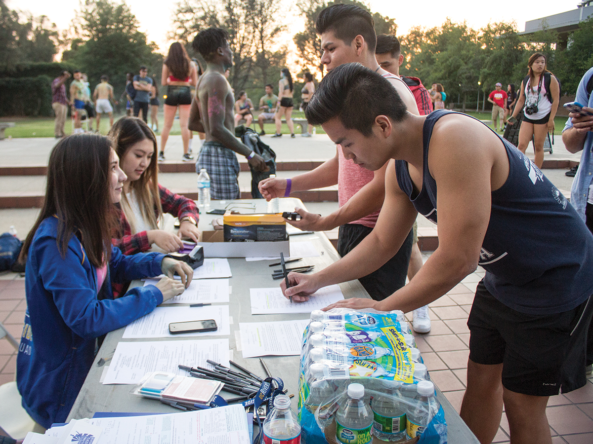 Students stripped down social barriers at the 2016 Undie Run - Highlander