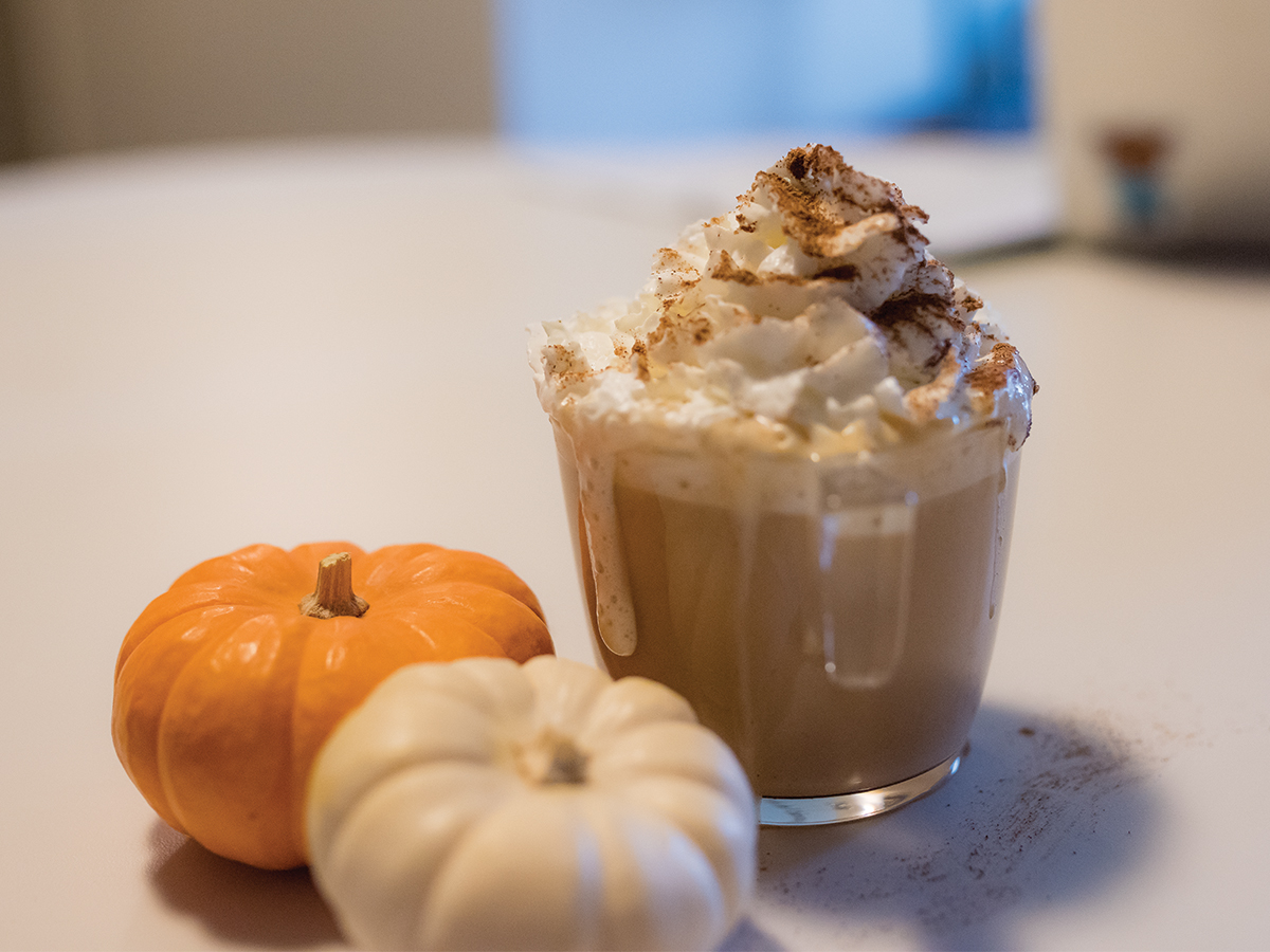 Pumpkin Pizzazz, Episode 2: Pumpkin Spice White Hot Chocolate - Highlander