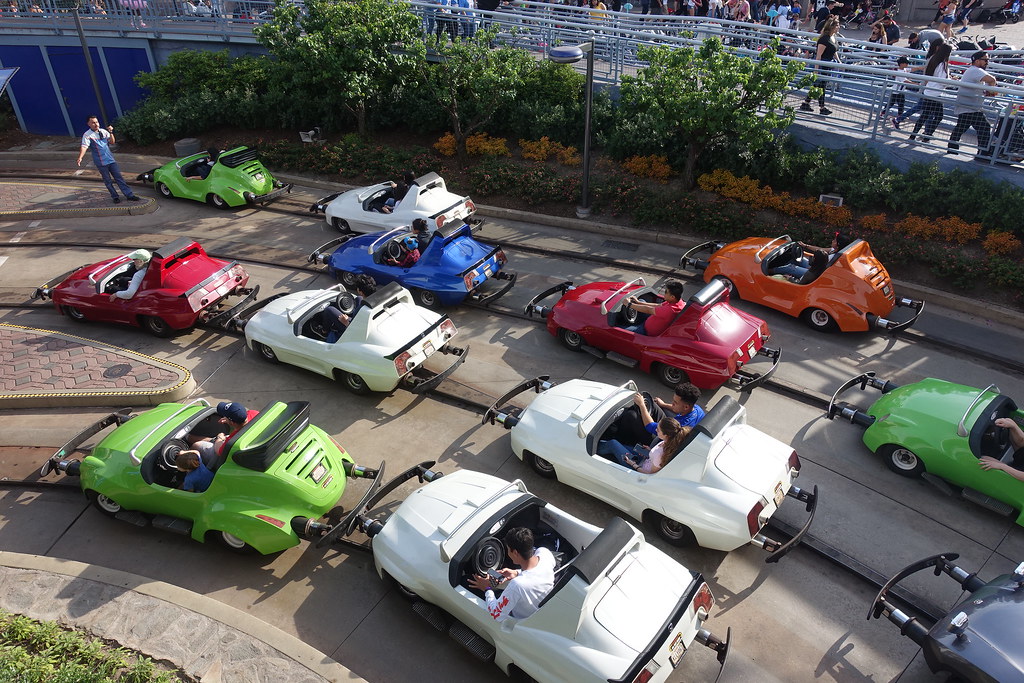 Disneyland’s Autopia says goodbye to gas cars - The Highlander Newspaper