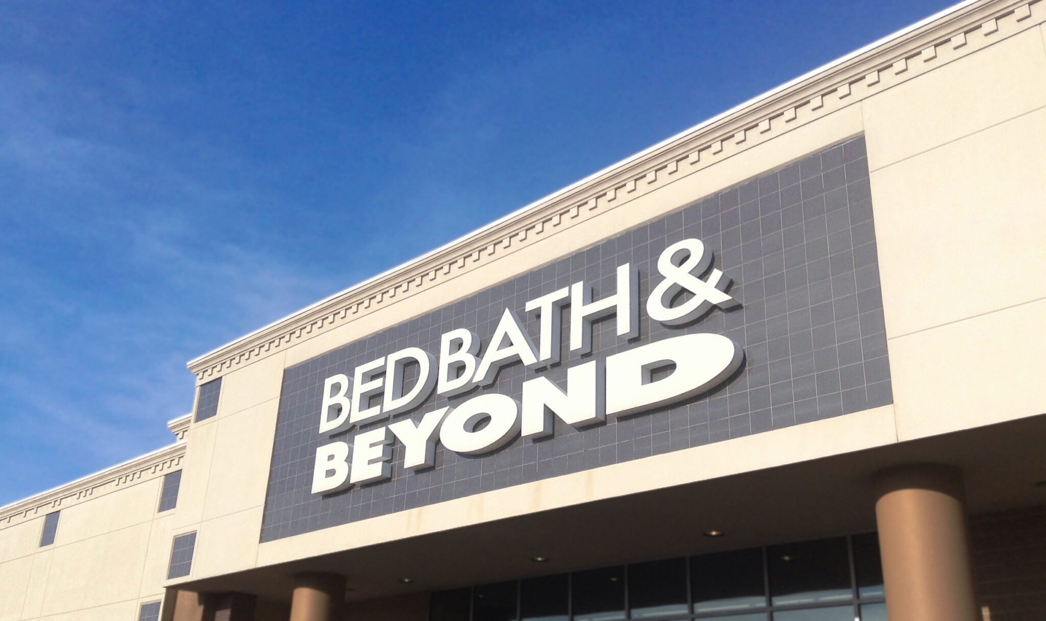 The legacy of big box stores has come to an end - Highlander