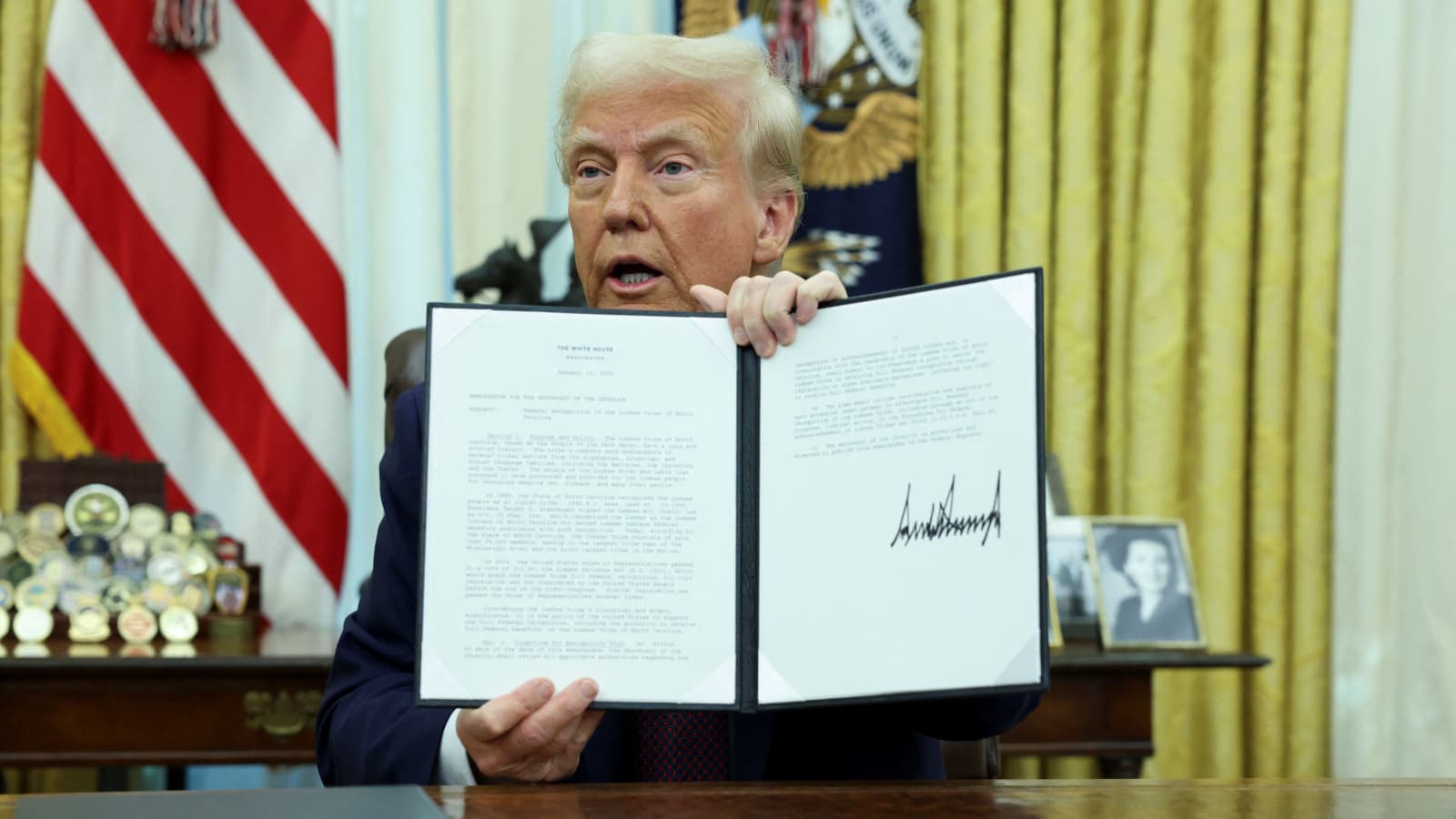 Tracking Trump: First day in office sees barrage of executive orders ...