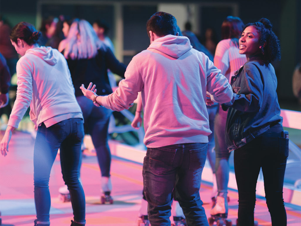 Rollercade: a night of skaters and gamers - Highlander