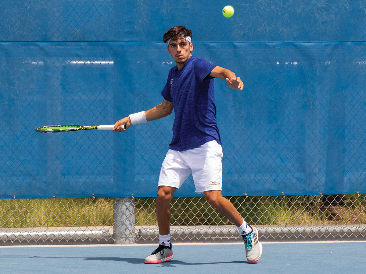 Men’s tennis extends win streak to eight games, defeat Villanova and ...