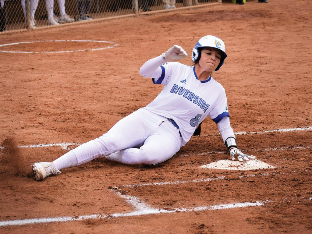 Softball goes winless in Stacy Winsberg Tournament - Highlander